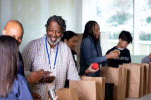 How To Craft a Outreach Ministry Mission Statement [With Examples]